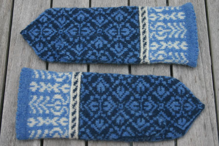 Tulip Mittens, a Fair Isle / Norwegian / Turkish stranded knitting ...